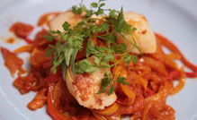 Pepperonata with scallops and herb salad - OpenLearn - Open University